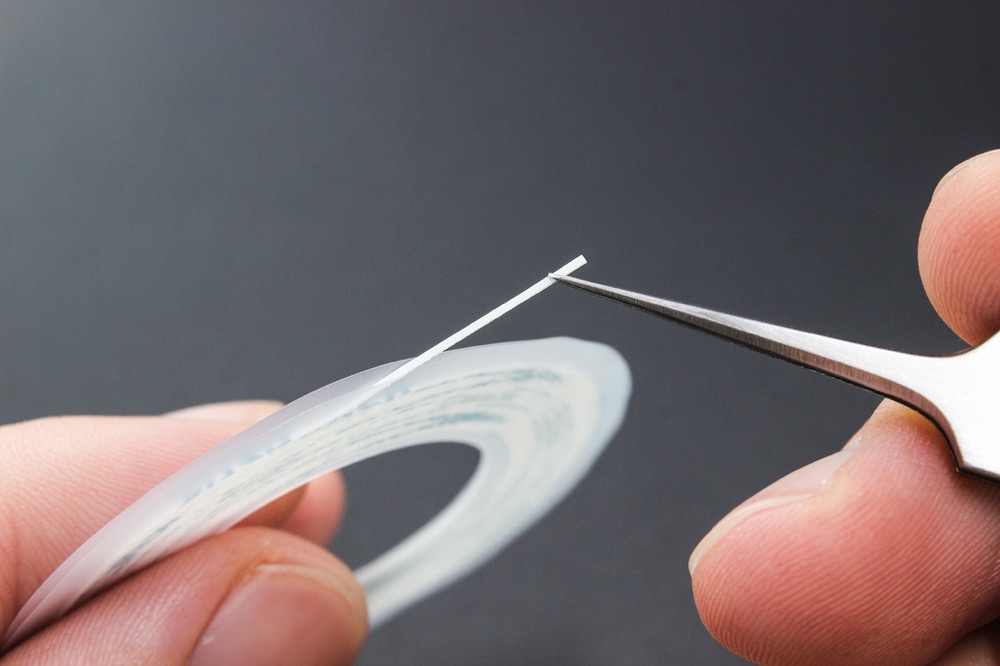 ハセガワ TL19 極細両面テープ(0.5mm)(強粘着タイプ 幅0.5mm×長さ5m) / ラジコン プラモデル専門店ヘリポート